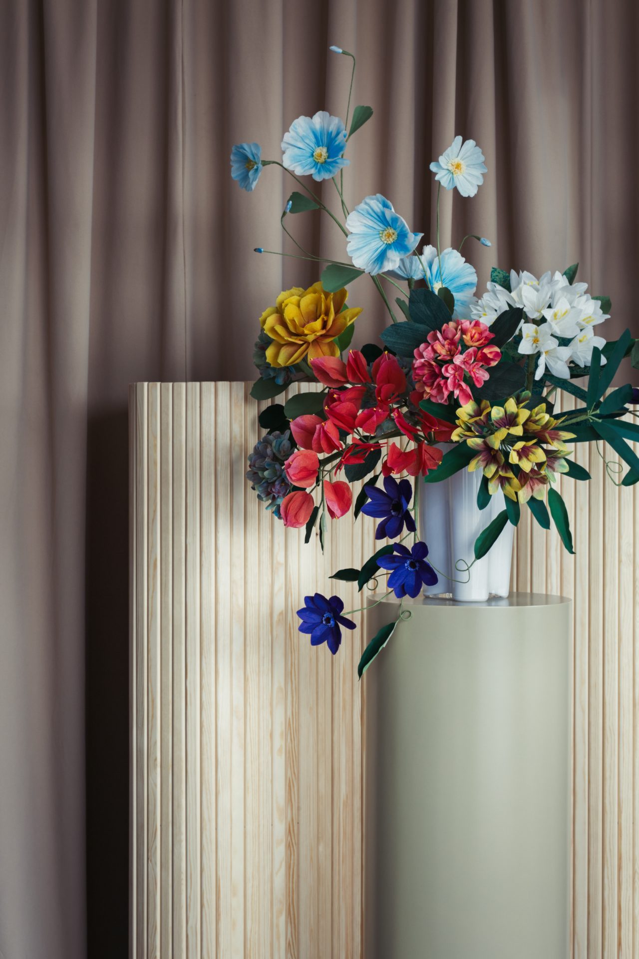 WW Pedestals - Home - WW Displays Inc